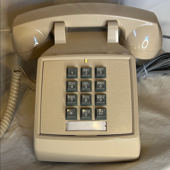 cortelco | Other | Vintage Cortelco 250 Series Traditional Desk Phone ...